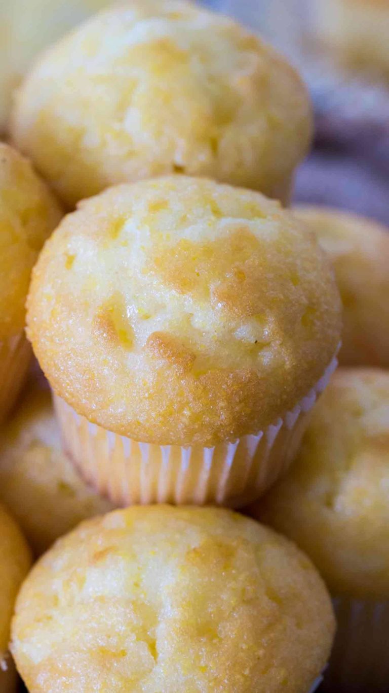Mini Cornbread Muffins - only 140 Calories! - 30 minutes meals