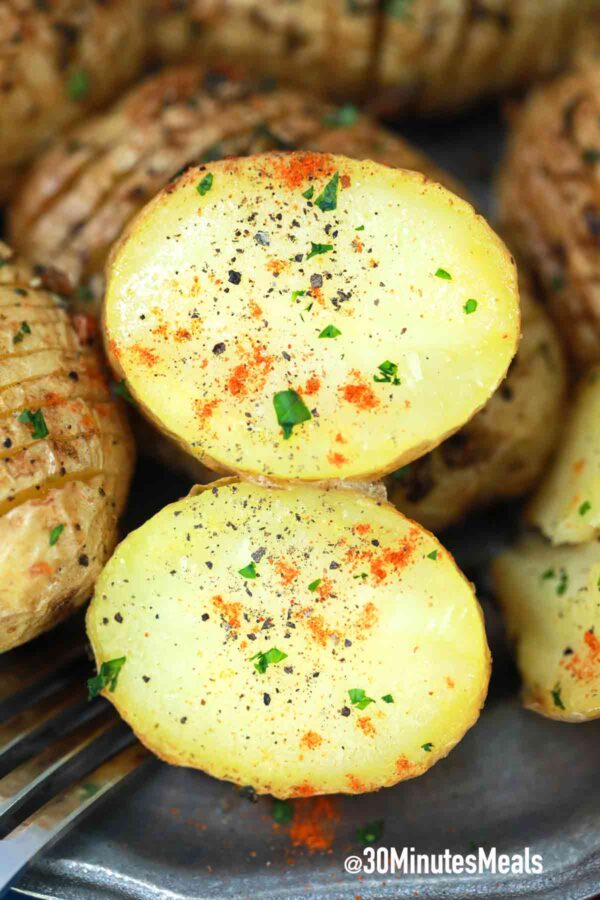 Air Fryer Hasselback Potatoes - 30 Minutes Meals